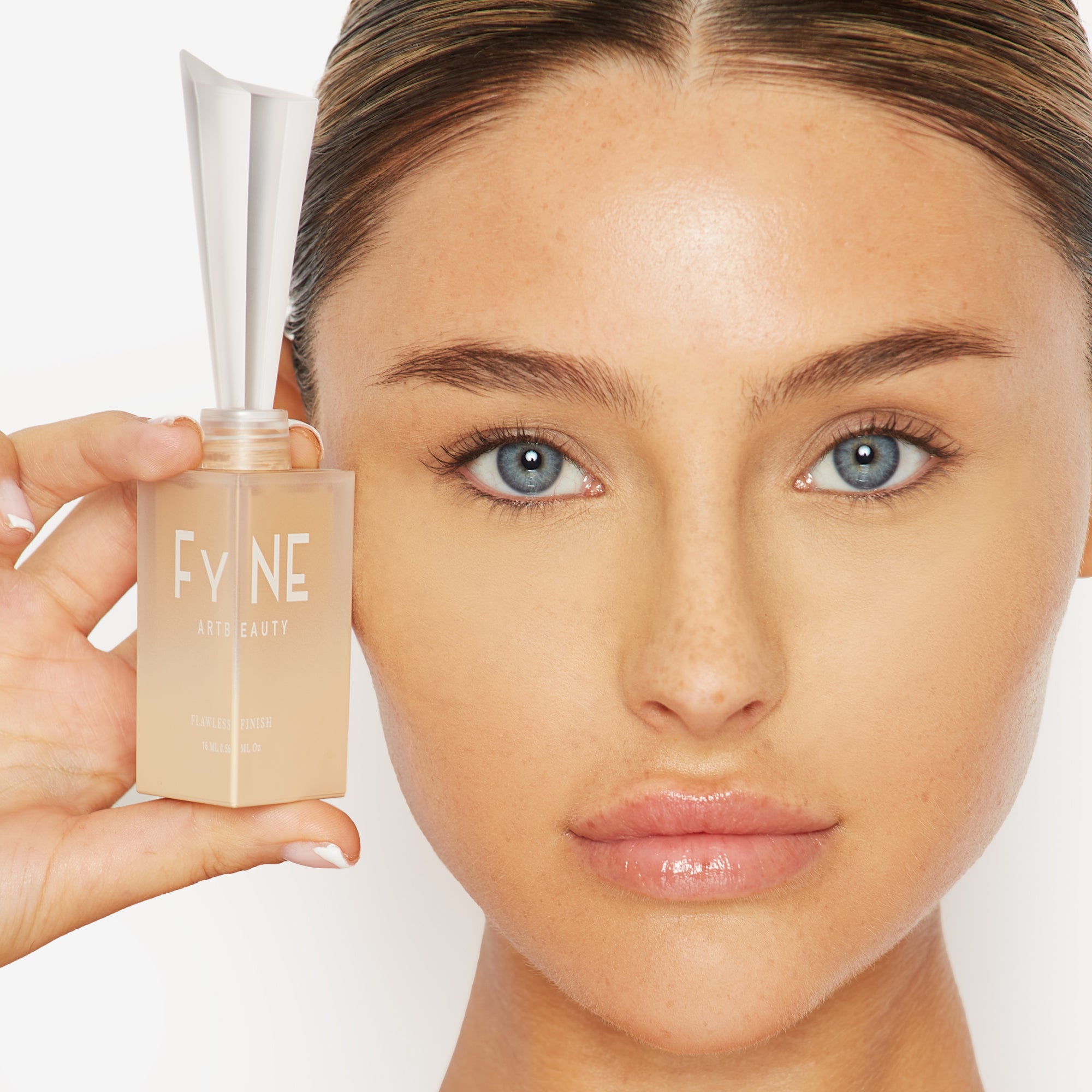 FYNE Cosmetics - Flawless Finish Concealer - 50 Shades – Fyne Art Beauty